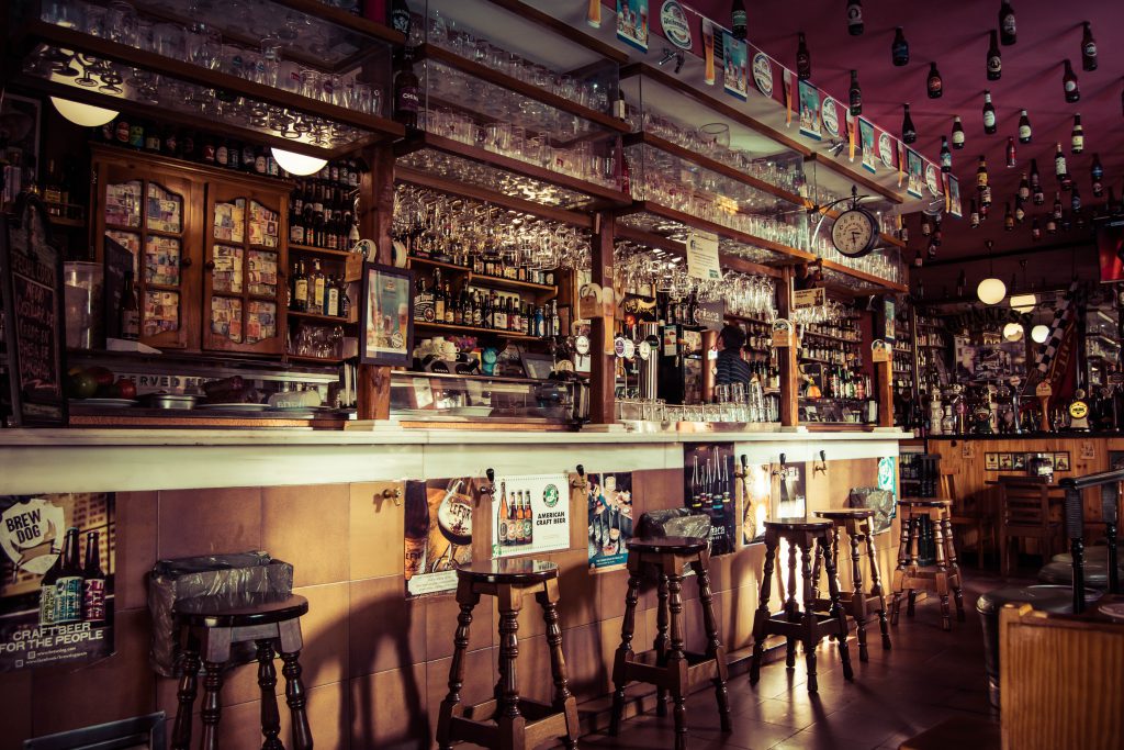 Five Ways You’re Running Your Bar Into the Ground | Modern Restaurant ...