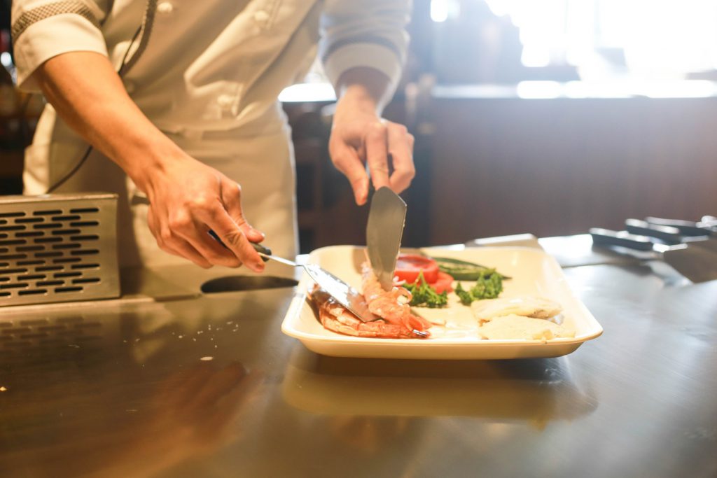 Five Tips On Hiring A Chef For Your Restaurant | Modern Restaurant ...