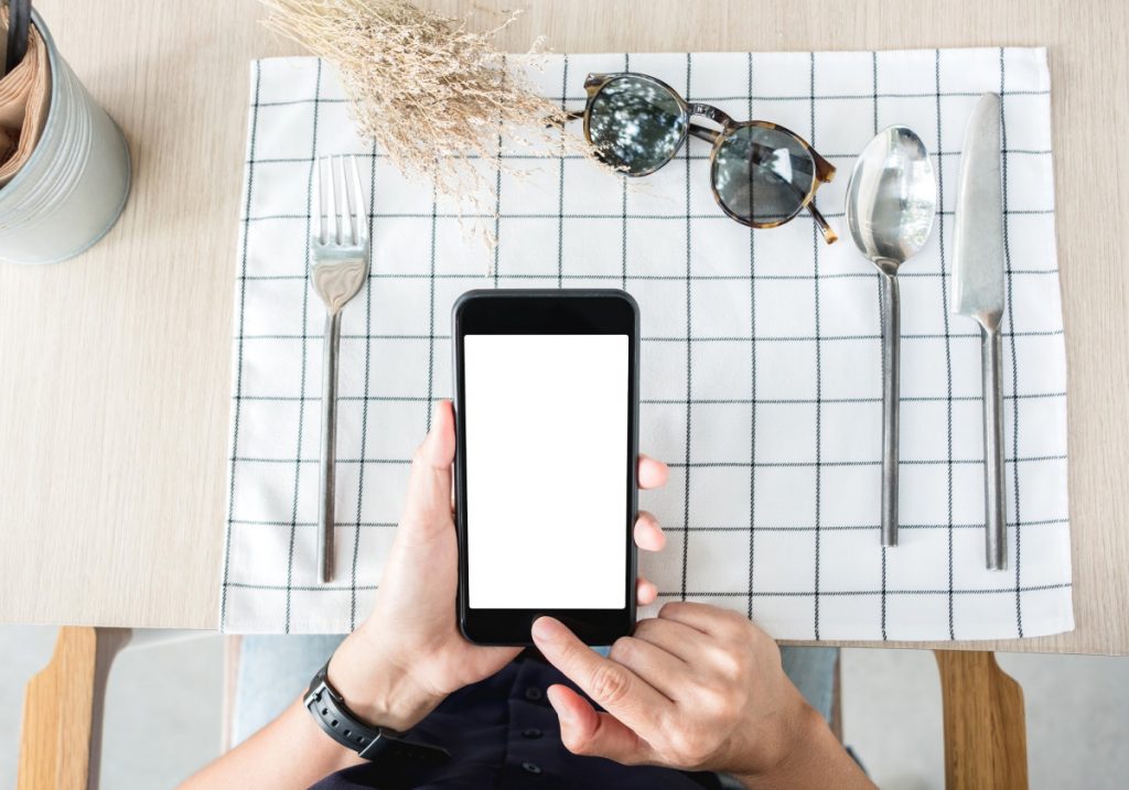 Contactless Dining: Exploring the Intersection of Hospitality and ...