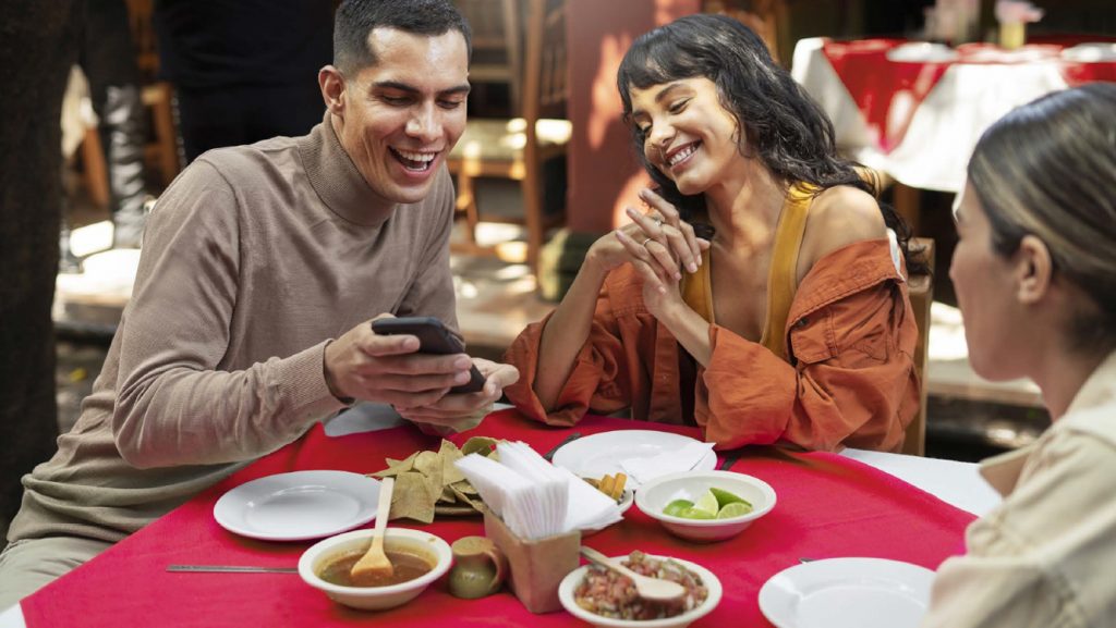 Using Tech for Better Guest Engagement | Modern Restaurant Management ...
