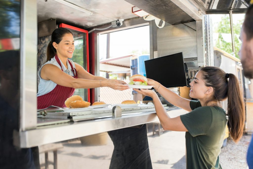 What’s Fueling Food Truck Momentum? | Modern Restaurant Management ...